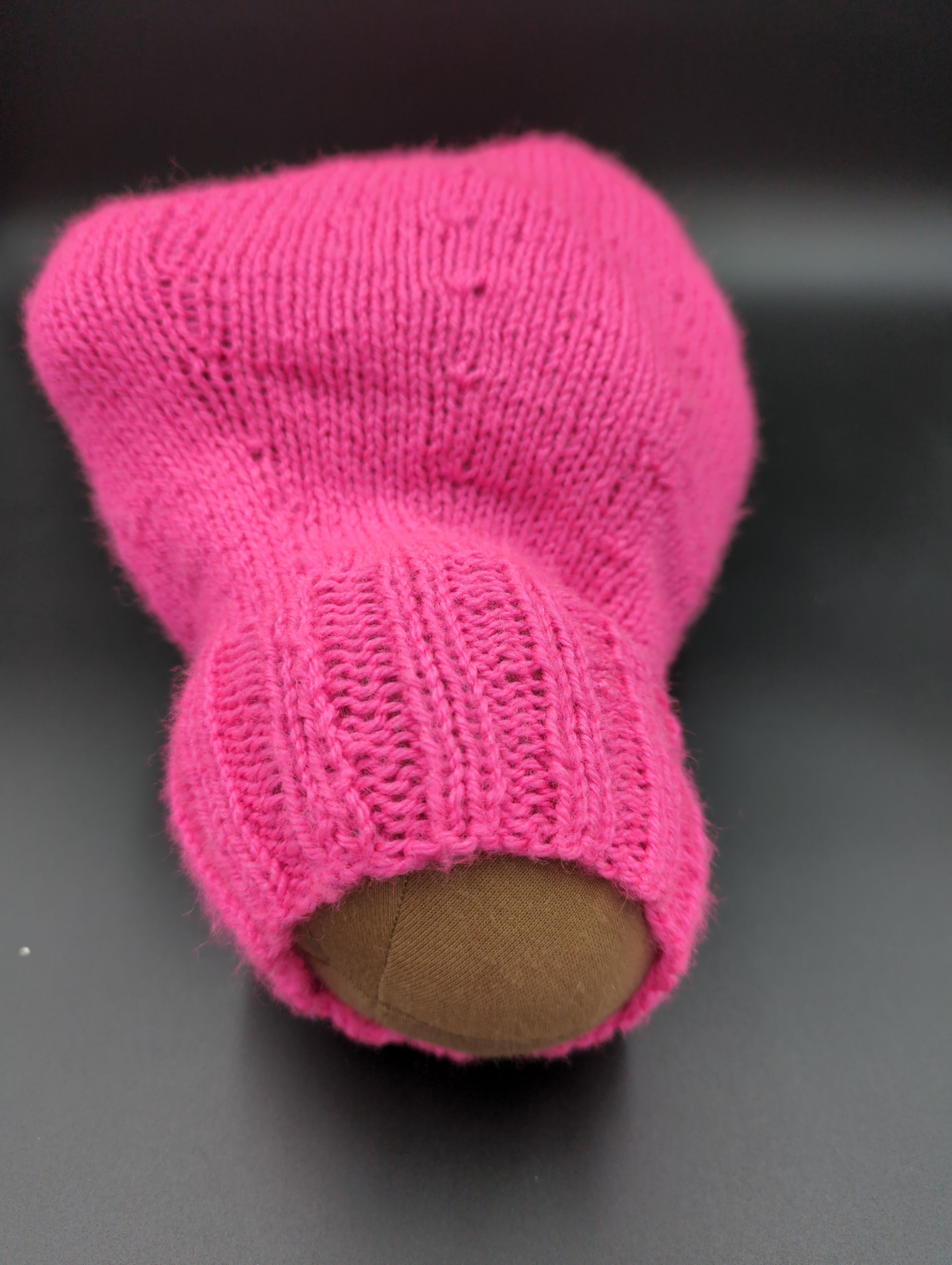 Knitted Uterus Model for Childbirth Education - bright pink 🩷 - Tina Gibbs